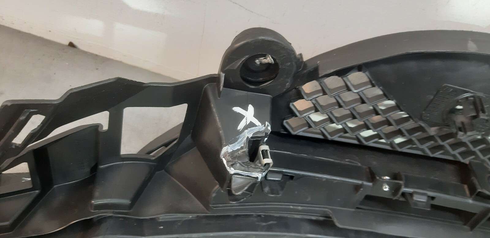 Mercedes E Class AMG 2016 Onwards Genuine Front Bumper Lower Grill ...