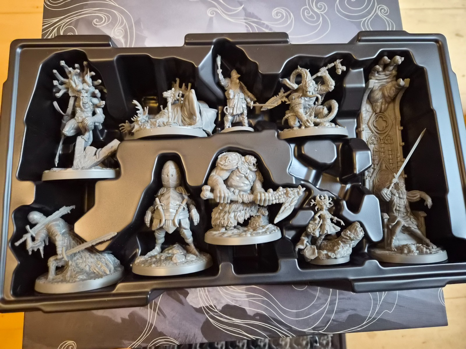 Kingdoms Forlorn Kickstarter Board Game with Neoprene Battle Mat | eBay UK