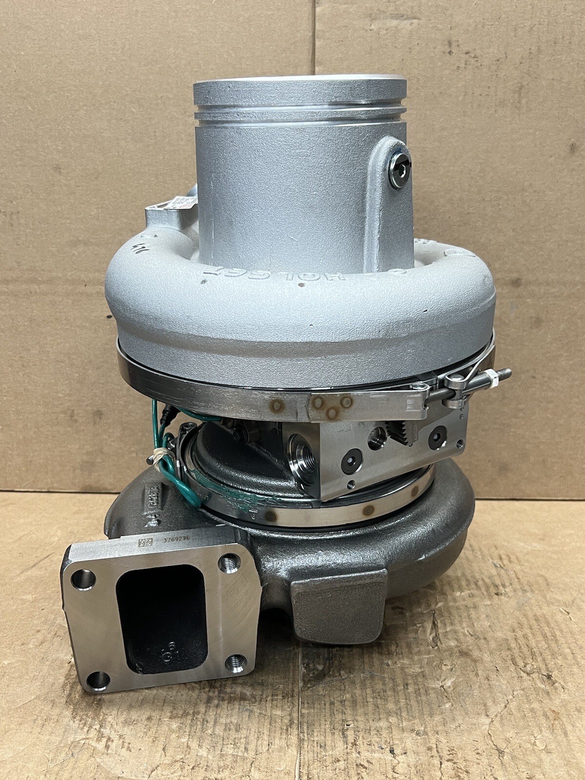 Holset HE561VE HE500VG VGT Turbocharger 5457297RX For Cummins ISX ...