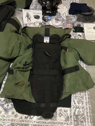 Med-Eng EOD Bomb Suit, SRS5 And EOD9 Helmet | eBay
