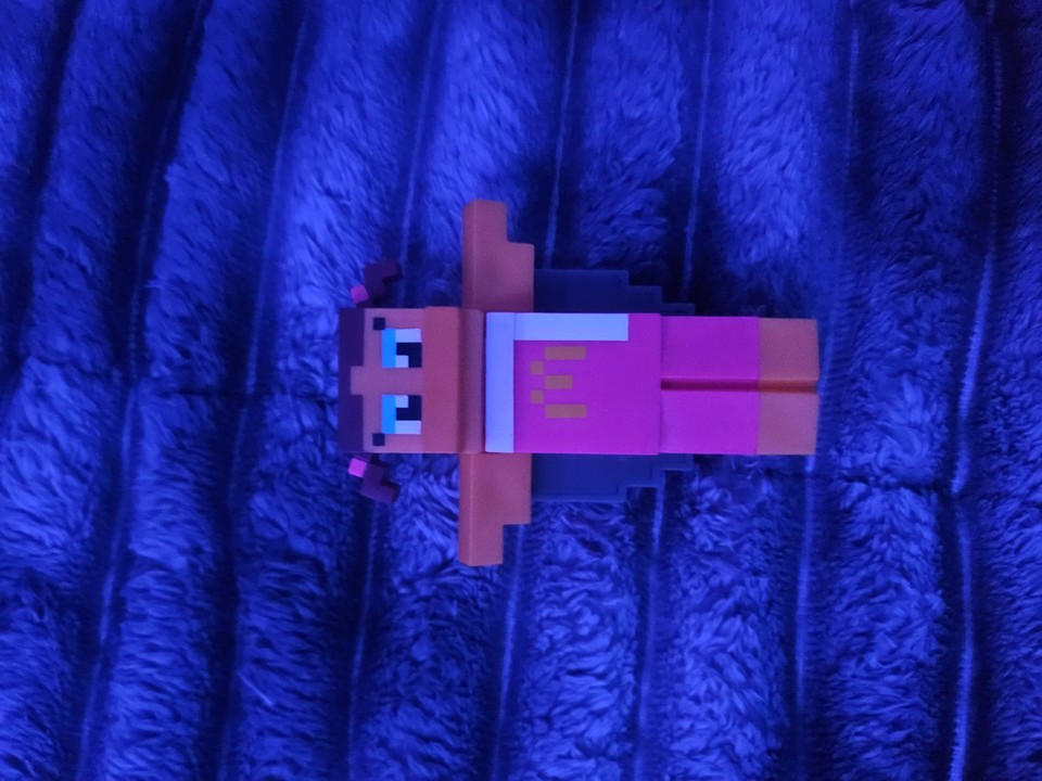 BIG BOX NOT INCLUDED McDonald's Mincraft Exclusive Toy With Card And ...