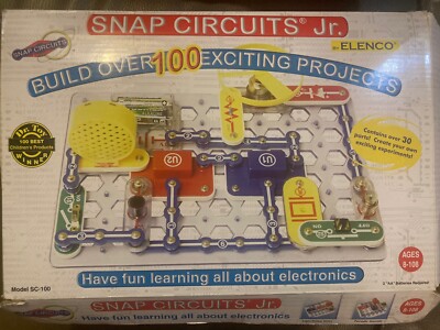 Snap Circuits Jr. SC-100 Electronics Discovery Kit, Build 100+ Projects ...