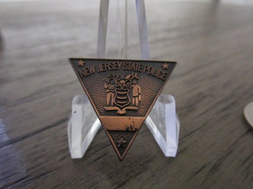 New Jersey State Police Lapel Pin #467J | eBay