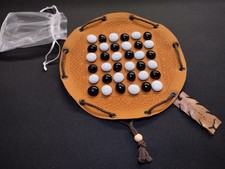 Konane (1775) – Board Game Guys