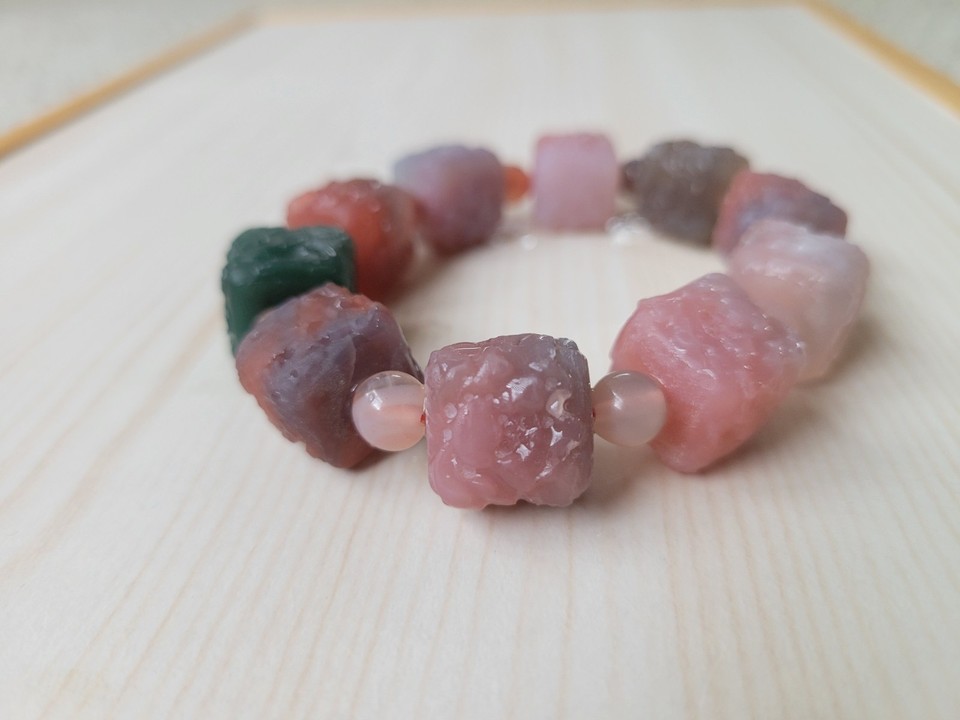 Natural Salt Source Agate Beads Bracelet 15mm Cube Carved Agate Yanyuan ...