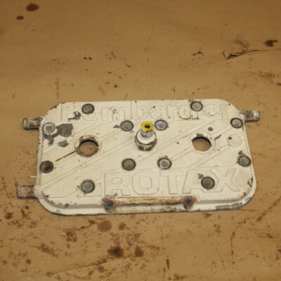 Sea-Doo 1997-2000 GTI 717 Cylinder Head Valve Cover Shell Top 420923262 ...