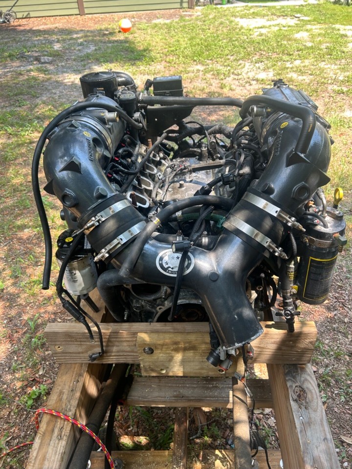 PCM ZZ6 Marine Engine LT 6.2 Liter 4-Stroke with Wet Exhaust Manifolds ...