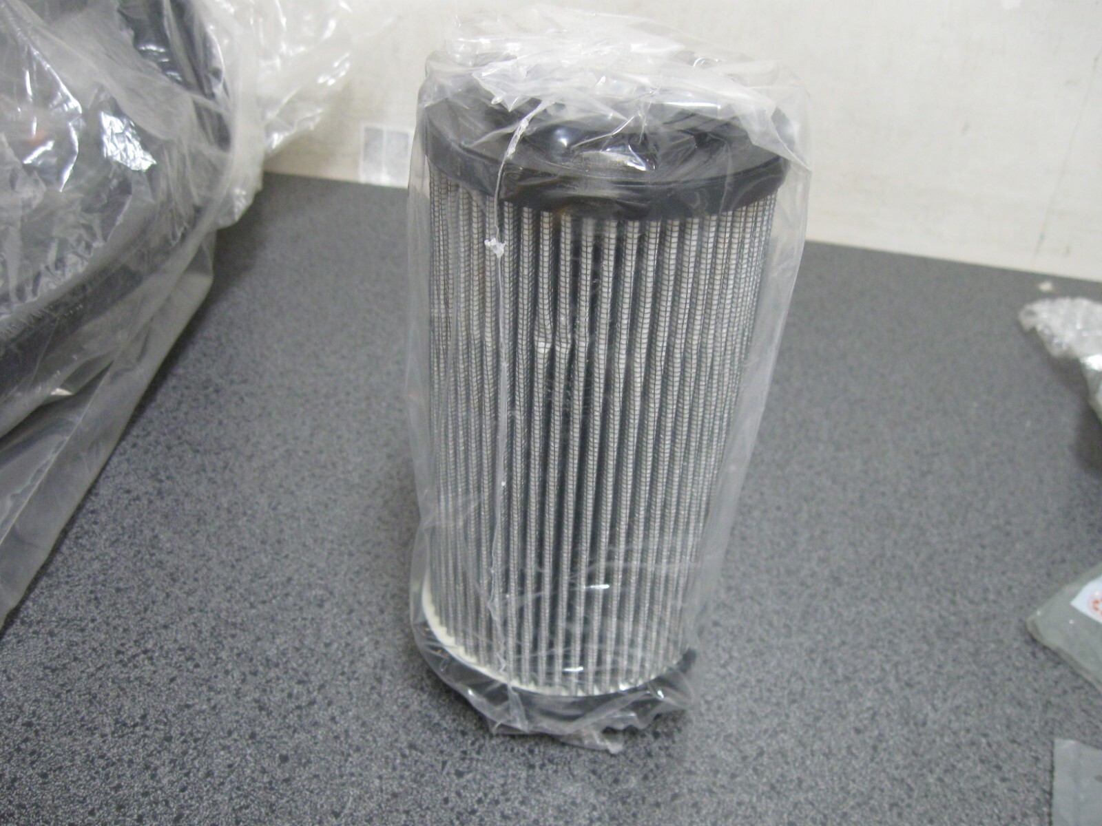 CARQUEST 93351 - Air filter cross reference