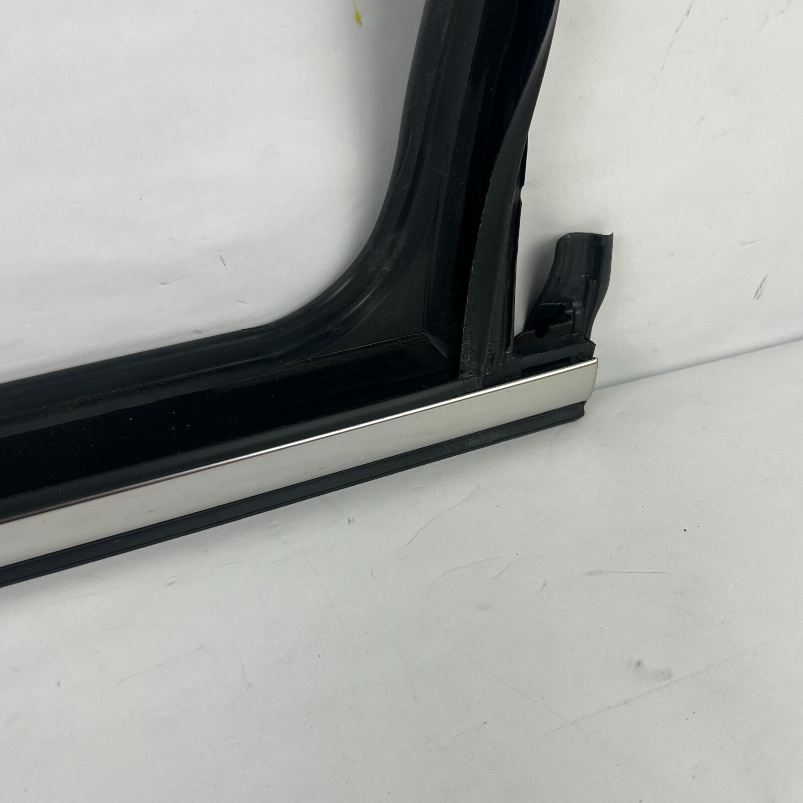 OEM 2017 - 2021 Jeep Compass Rear Left Door Window Run Channel Chrome ...