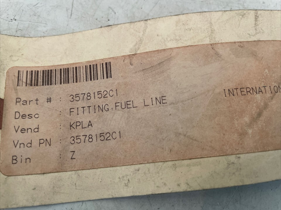 INTERNATIONAL FUEL LINE FITTING 3578152C1 NEW | eBay