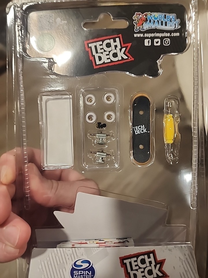 Worlds Smallest Tech Deck World Industries Mini Fingerboard Skateboard ...