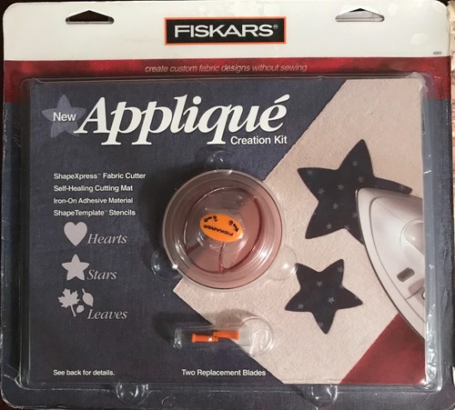 Fiskars Applique Creation Kit ShapeXpress Fabric Cutter, Templates, Mat ...