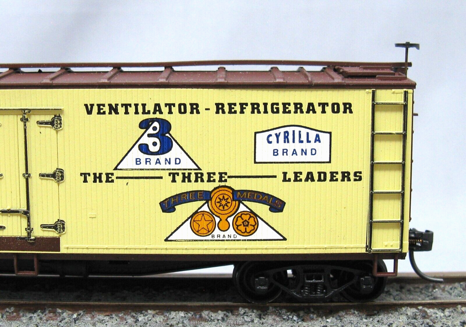 BRANCHLINE TRAINS "RARE" Chicago Macaroni Company 40' Billboard Reefer ...