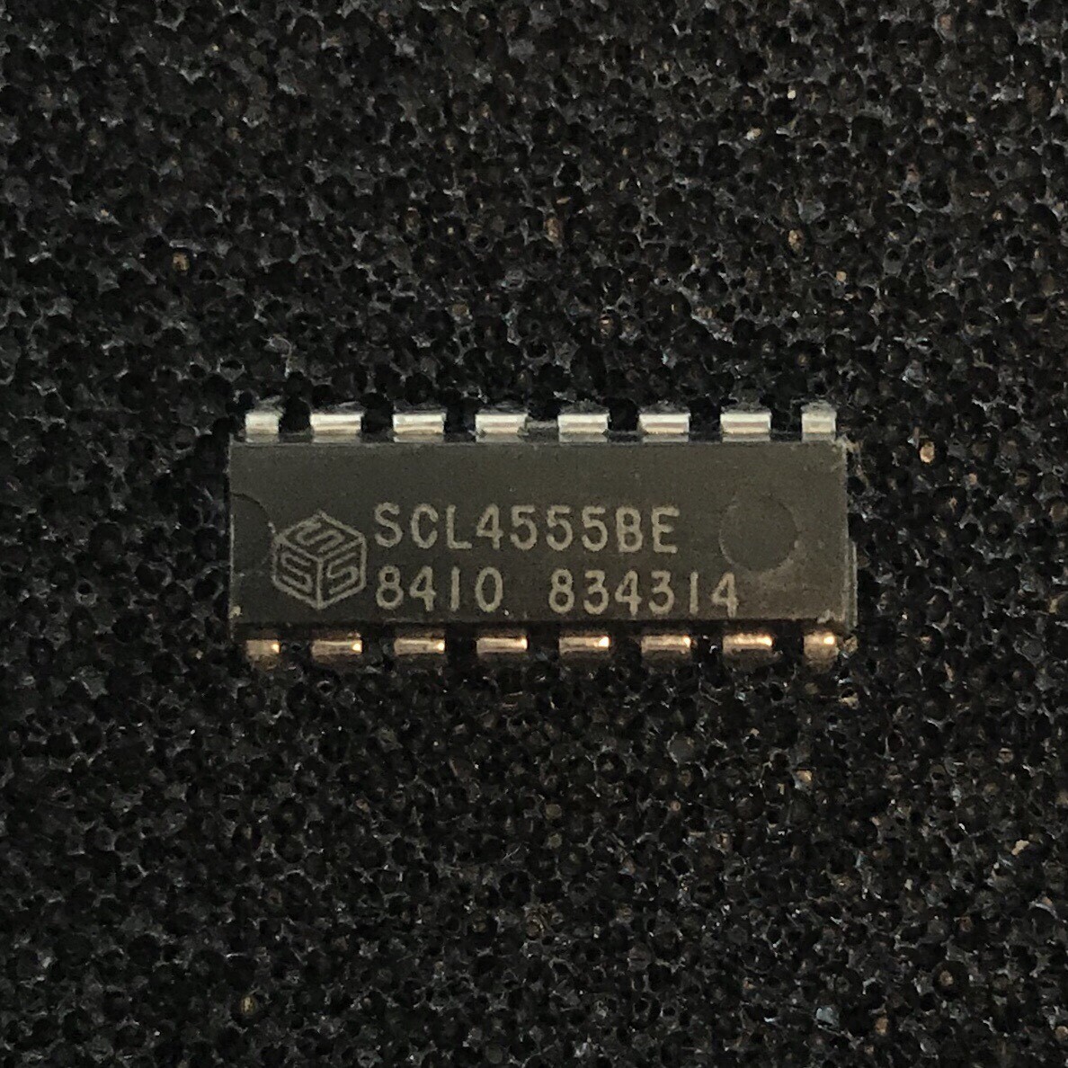 (PKG of 10) SCL4555BE Dual Binary to 1-of-4 Decoder, Active High ...