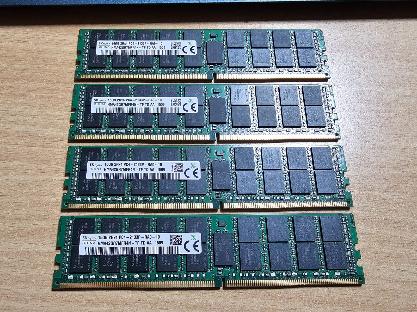 64GB 4x 16GB 2Rx4 PC4-2133P Server RAM ECC Arbeitsspeicher SK Hynix für ...