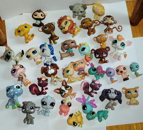 LPS Littlest Pet Shop Huge 37 Figures Postcards Accessories 68 Pieces ...