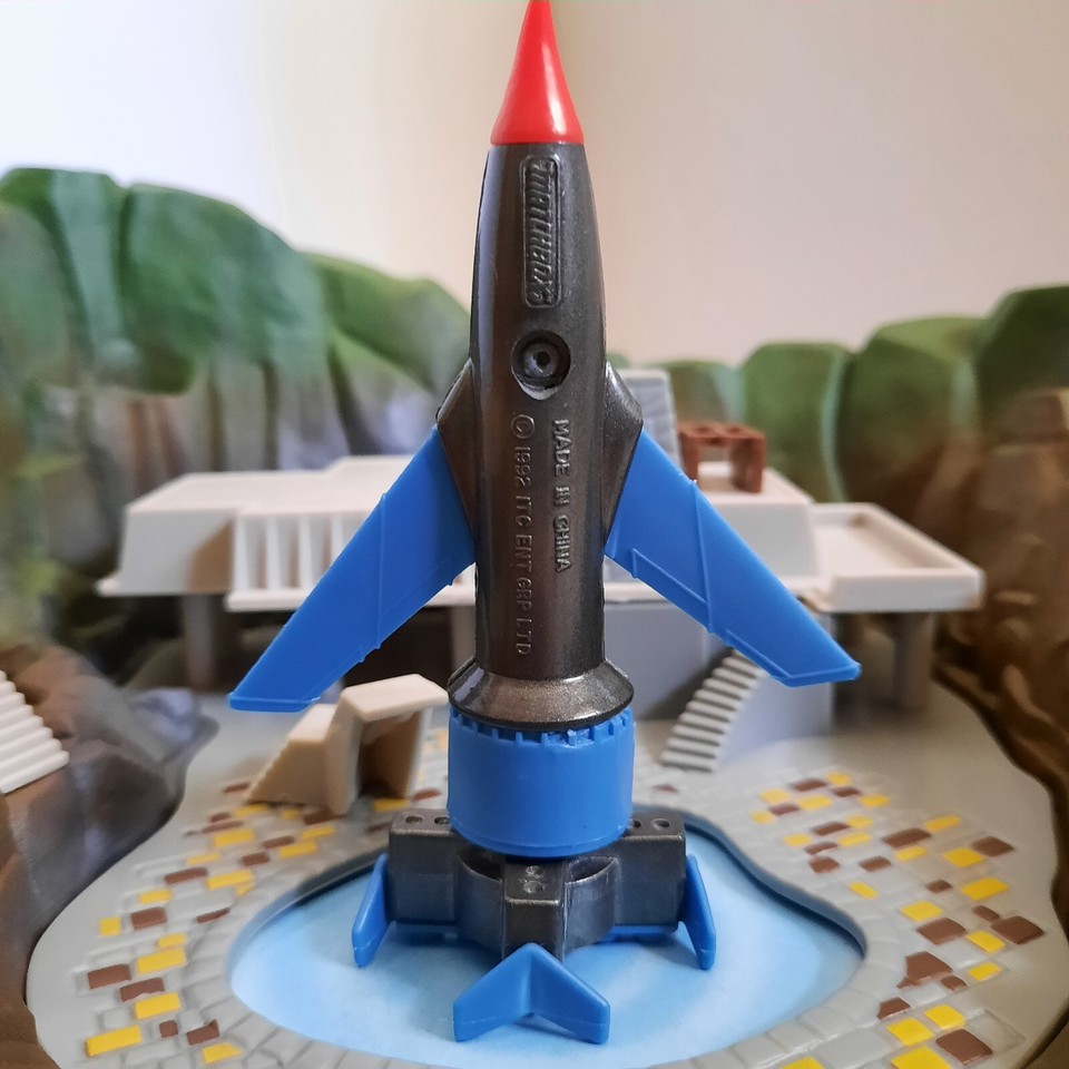 THUNDERBIRDS Tracy Island Matchbox PLUS Rockets TB1 TB2 TB3 TB4 FAB 1 ...