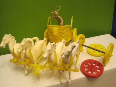 MARX BEN HUR PLAYSET ROMAN CHARIOT CREAM HORSE TAN DRIVER PLASTIC TOY ...