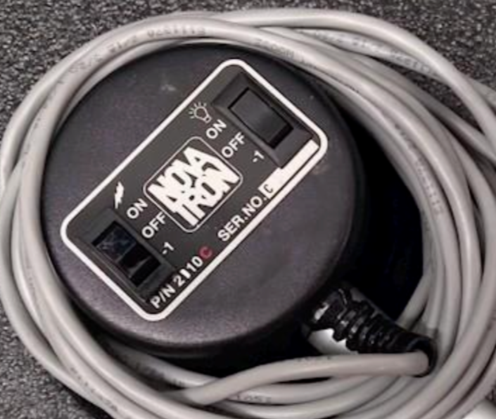 Novatron 240 Studio Lighting Kit w/Power Pack & Hard Case | eBay