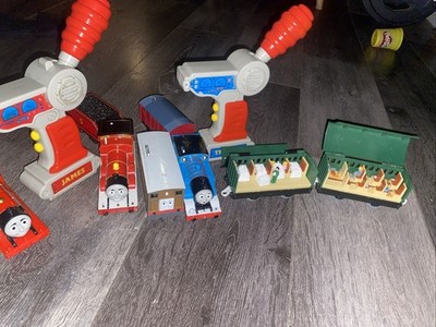 Thomas & Friends TrackMaster Flip Face JAMES+ Thomas None Flip Face And ...