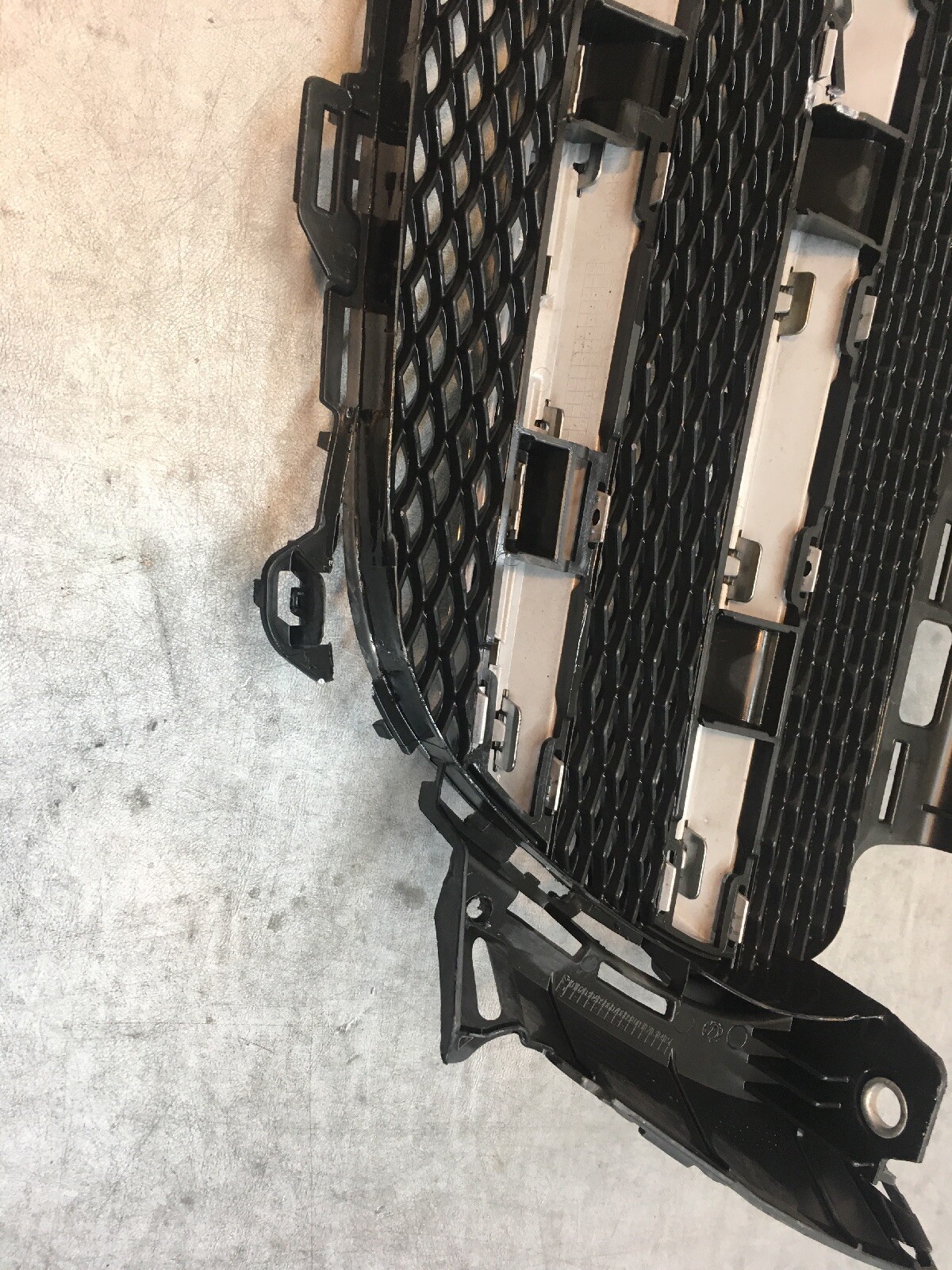 Merecedes E Class W213 2015+ Genuine Front Bumper Grill P/N A2138880123 ...