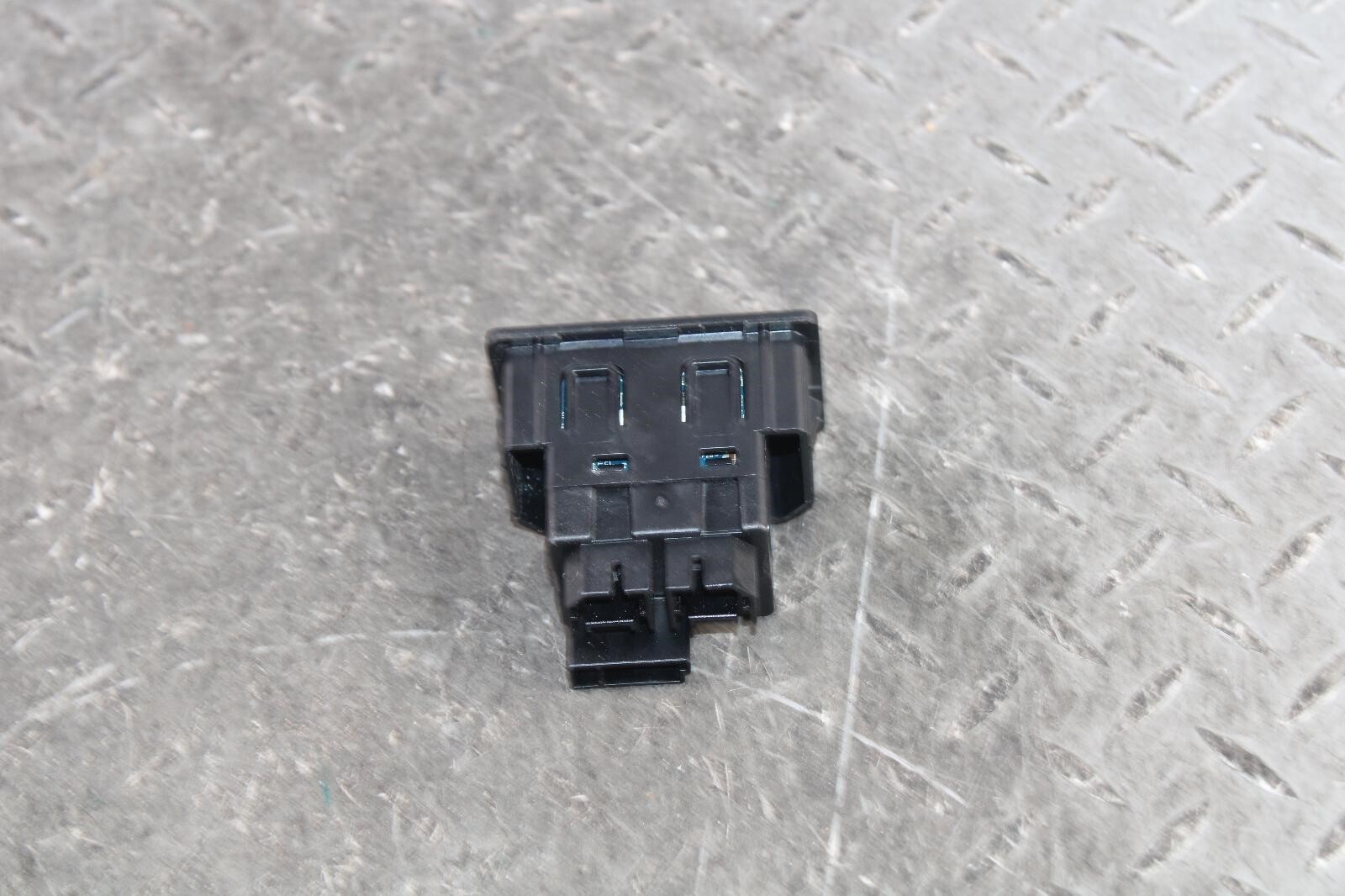 Factory OEM 2016 Ford Fusion SD Card and USB Ports Gc3t-14g332-aa for ...