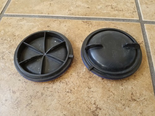 OEM 2010-2016 Cadillac SRX halogen headlight access covers 23315408 ...
