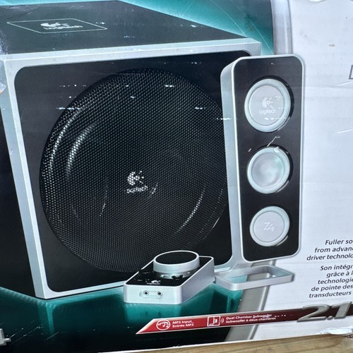 Logitech Z4 Computer Speakers, Subwoofer and Volume Controller Control ...