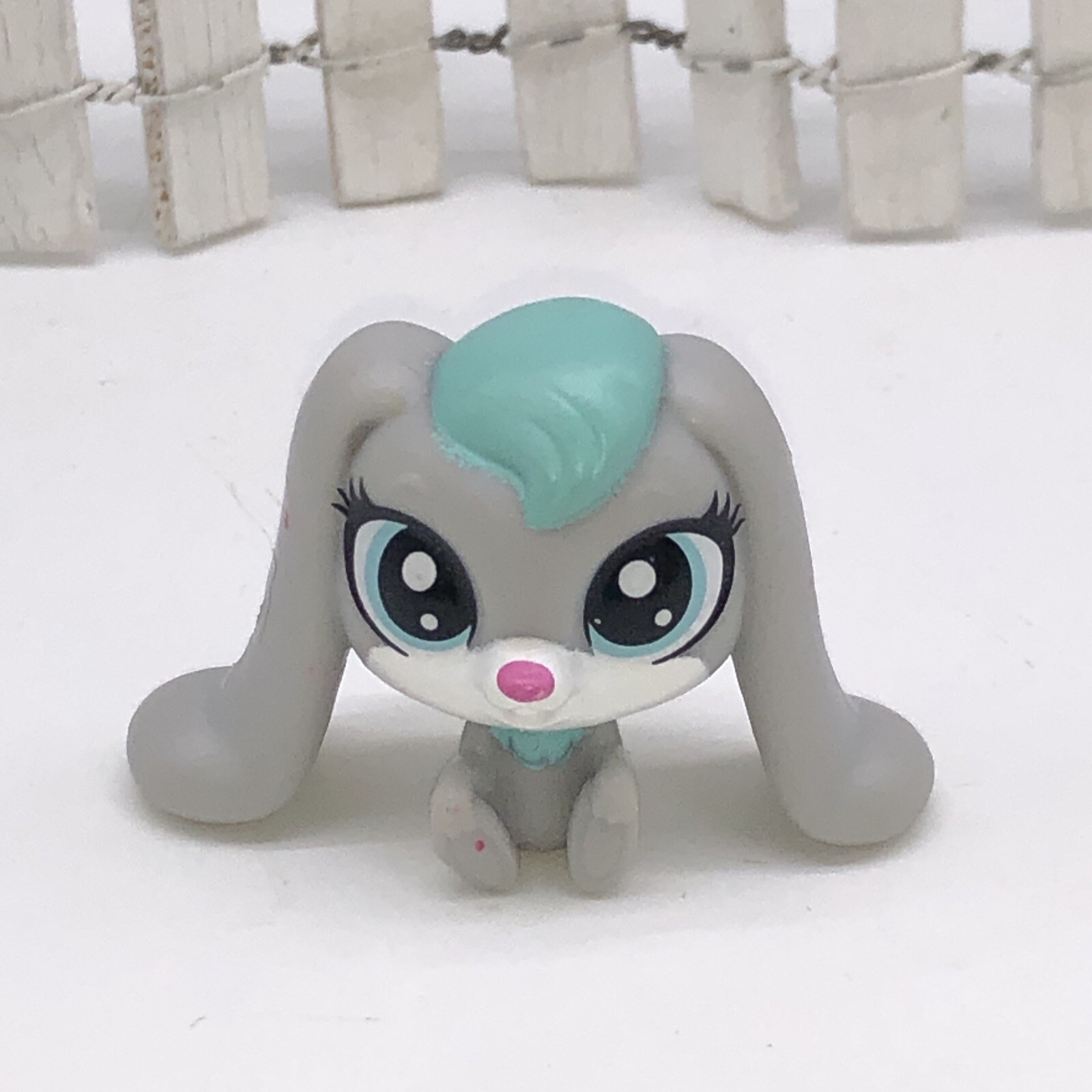 MINI FLUTTERY MCTEAL BUNNY #337 - Authentic Littlest Pet Shop - Hasbro ...