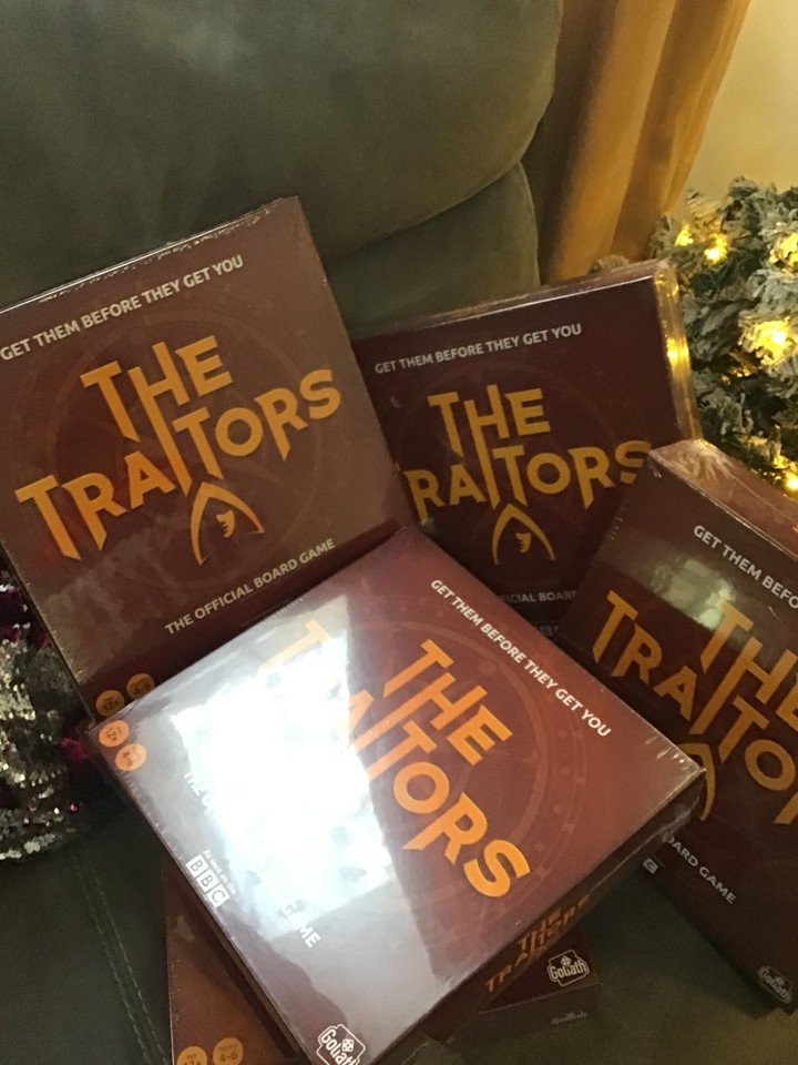 The Official Traitors Board Game as seen on BBC -4-6 Players12+ IN HAND ...