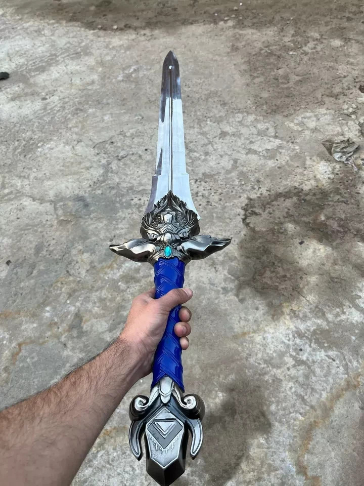 40'' world of Warcraft Royal Guard WOW sword Alliance Lion Head ...