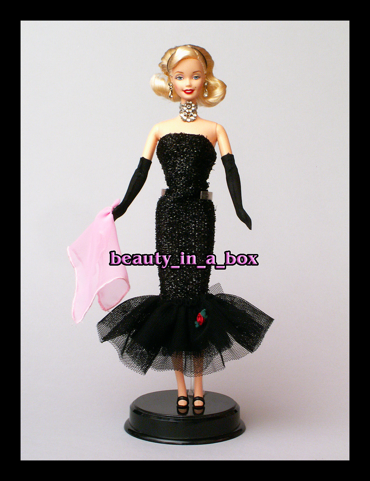 Marilyn Monroe Barbie Doll Retro Reproduction Ensemble Celebrity ...