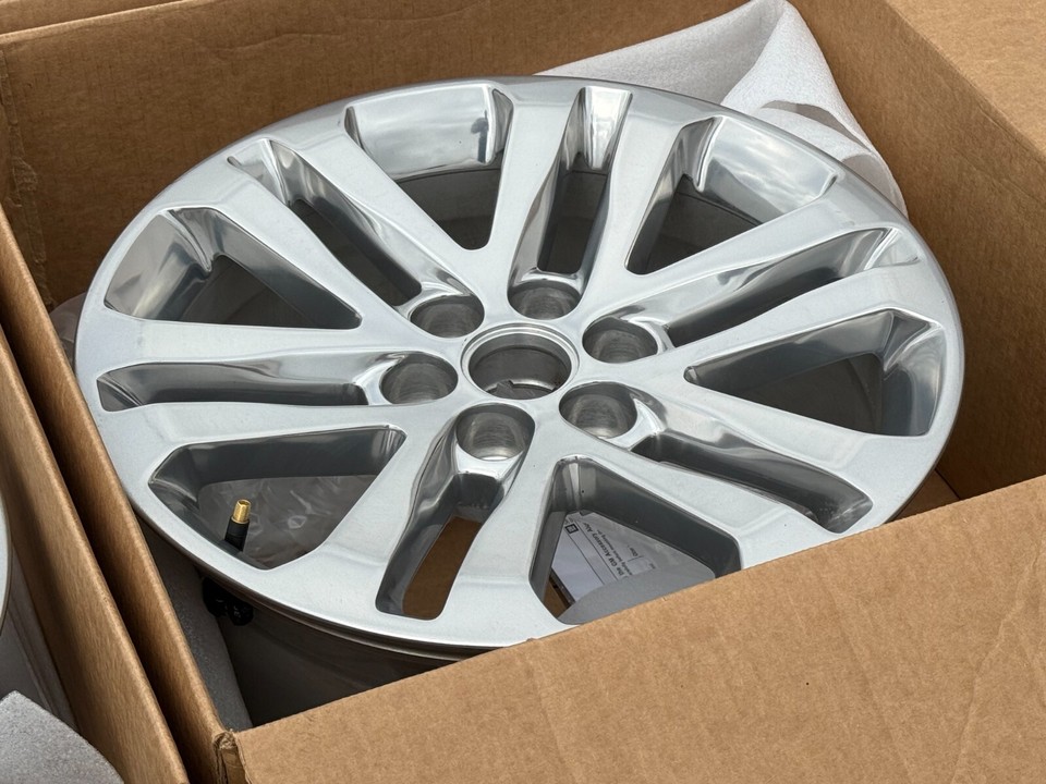 4x GMC Polished Canyon OEM Wheels 18” 2015-2020 OEM Rims Factory ...