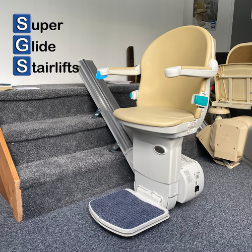 Handicare 950+ PLUS Recon Straight Stairlift Fully Fitted w/ 18 Month ...