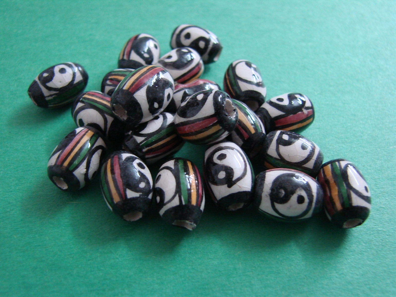 20 Peruvian Ceramic Beads oval 8mm So.western Inca Aztec multi colored ...