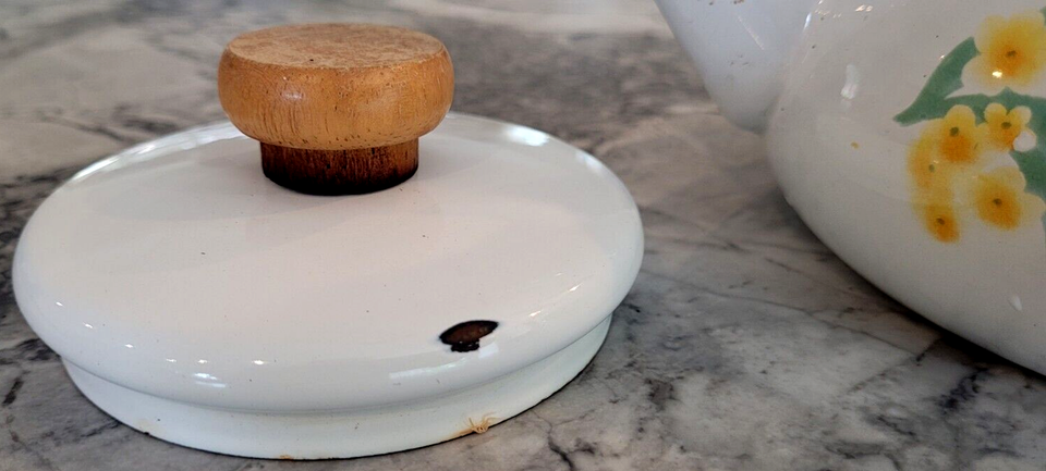 Corelle Coordinates LINCOWARE Enamel Coated Metal Tea Kettle w/Lid ...