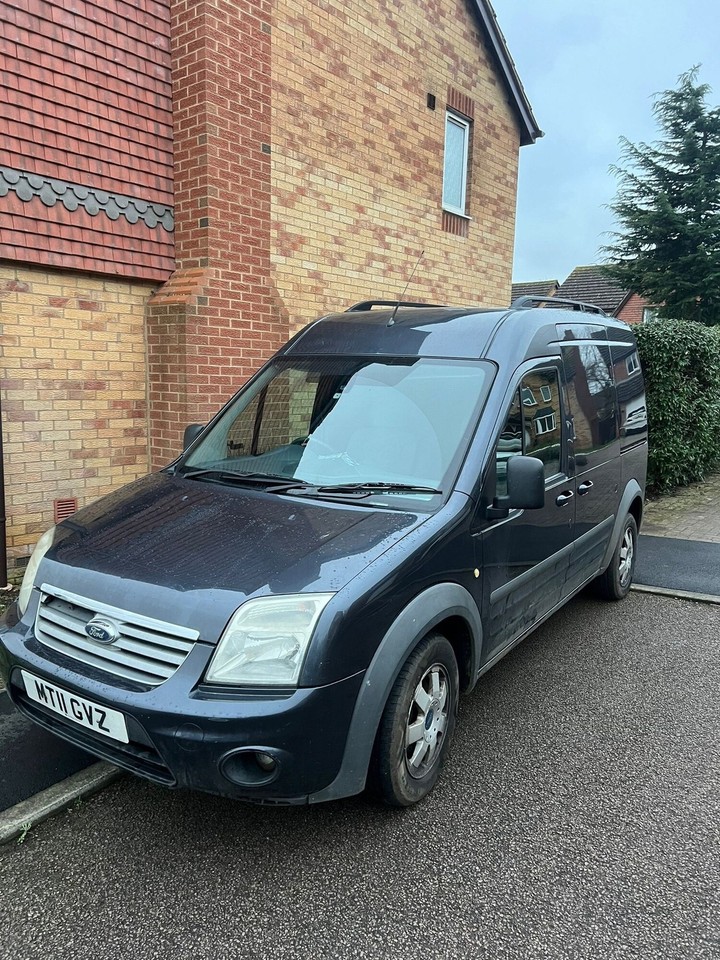 2011 Ford Transit Connect High Roof Van Limited TDCi 110ps / SPARES OR ...