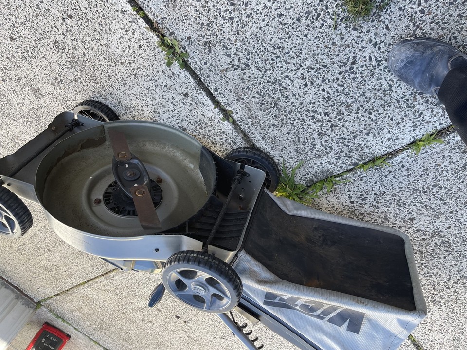 Victa 82v Lawn Mower Nexel Series Briggs& Stratton Skin Only | eBay ...