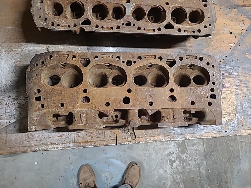 Chevy/GM 3782461 Ported Cylinder Heads Double Hump Pair Heads NHRA Hot ...