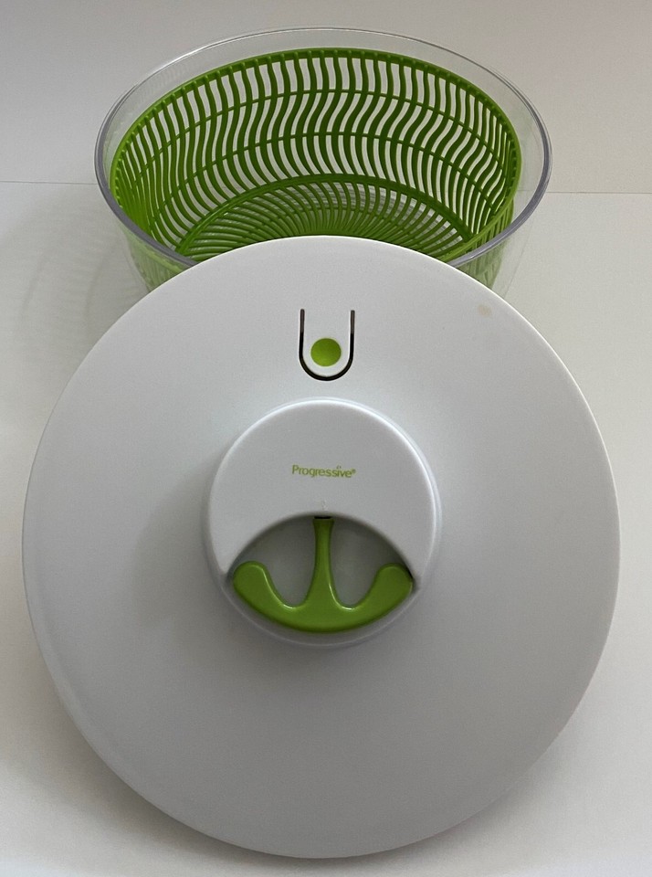 Progressive Prep Solutions salad spinner 4 Quart White used Good ...