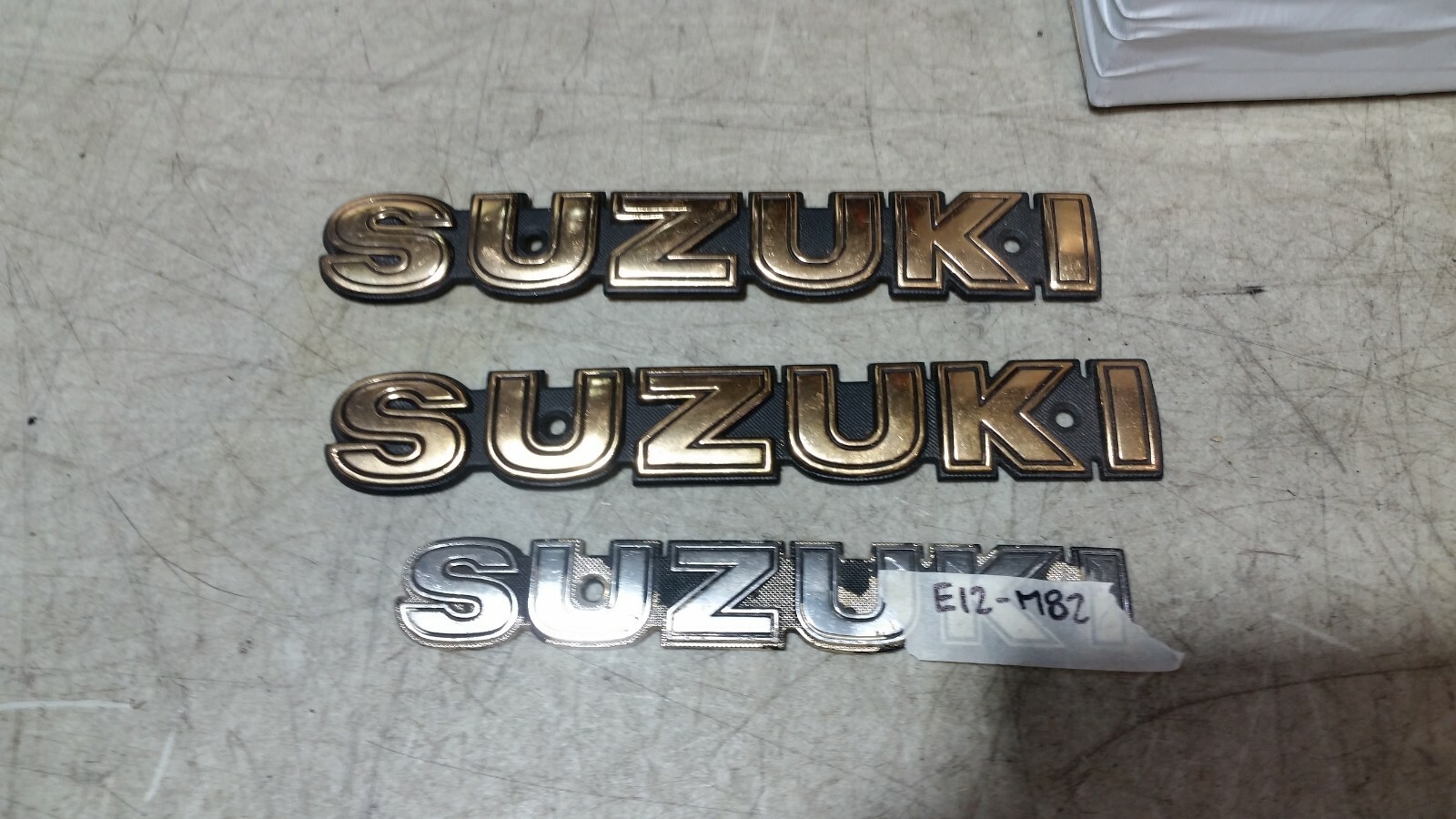 SUZUKI , TANK BADGES, 'FREE POST ' # E12-M81 | eBay Australia