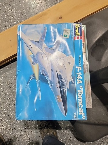 1/32 Revell F-14A Tomcat US Navy Jet Fighter Plastic Model Kit 4770 ...