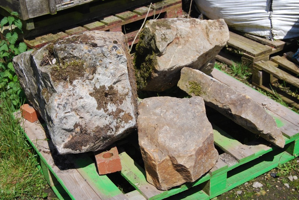 Large Garden Rockery Stones Building Stones | eBay UK