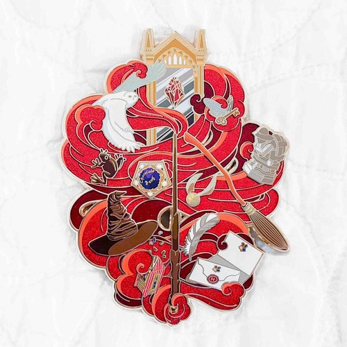 Harry Potter and the Sorcerer's Stone Year One Mirror Metal Enamel Pin ...