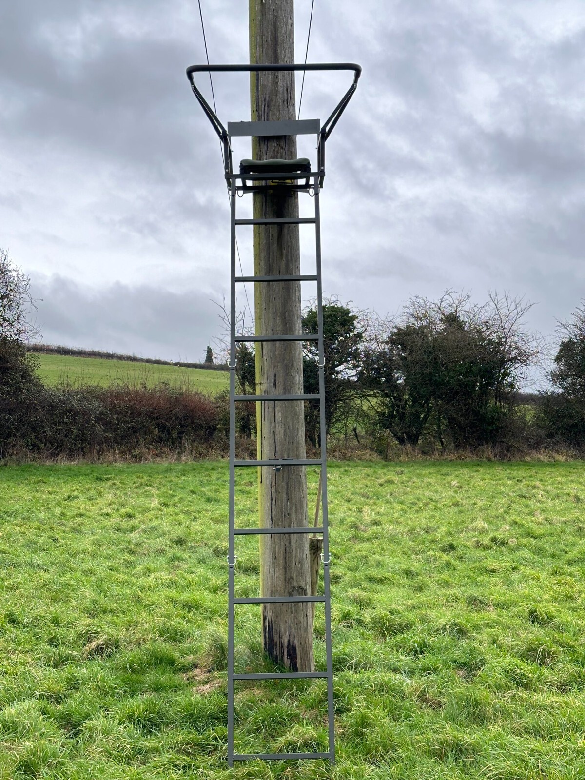 A1 HIGH SEAT TREE STAND ROE RED FALLOW STALKING DEER SHOOTING HUNTING ...