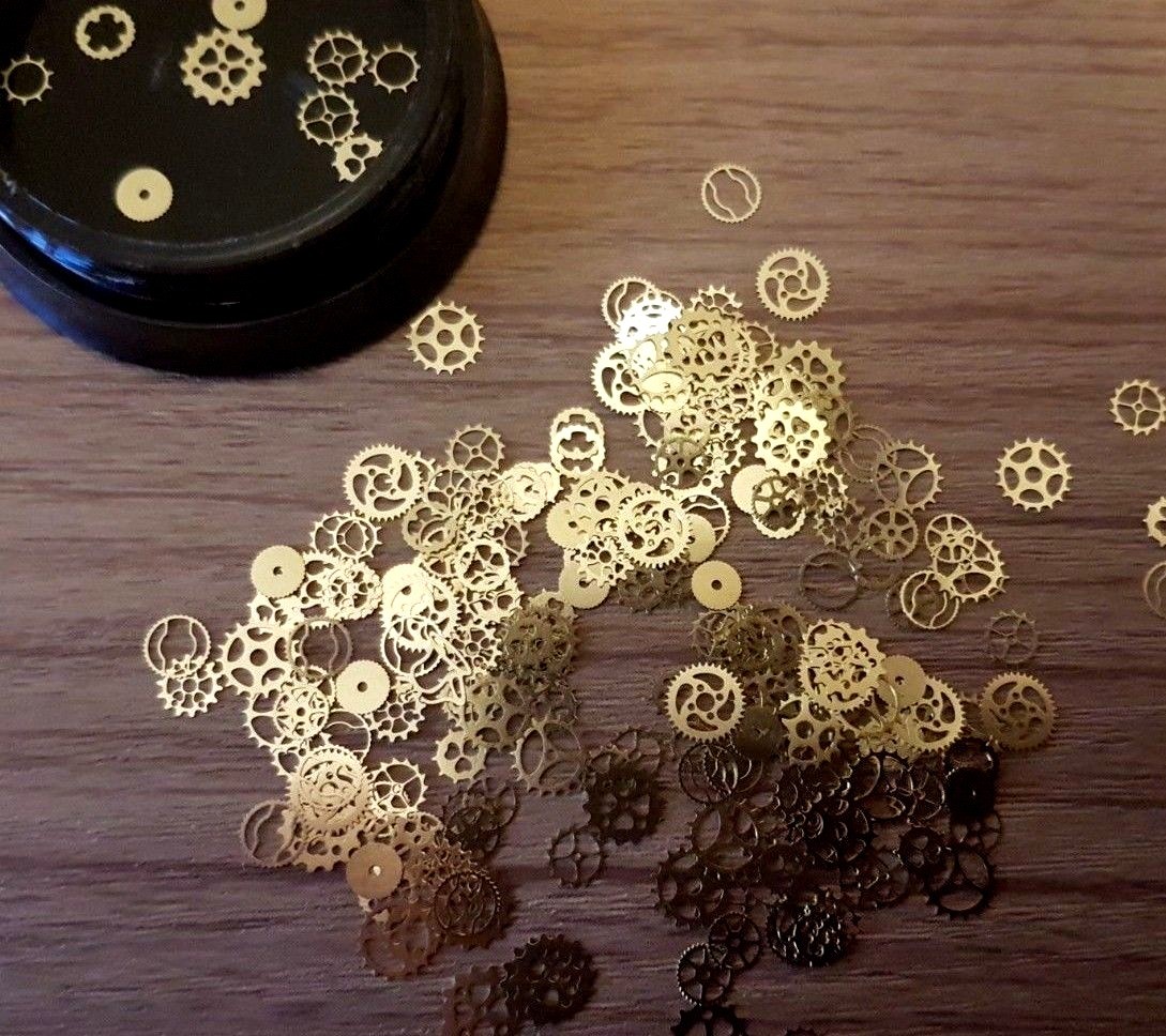 GOLD MINIATURE cogs steampunk 1:12th scale dolls house spooky magic ...