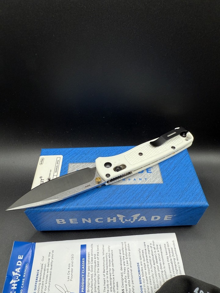 Benchmade Knives Bugout 535 CPM - S30V Steel White Grivory/Silver Blade ...