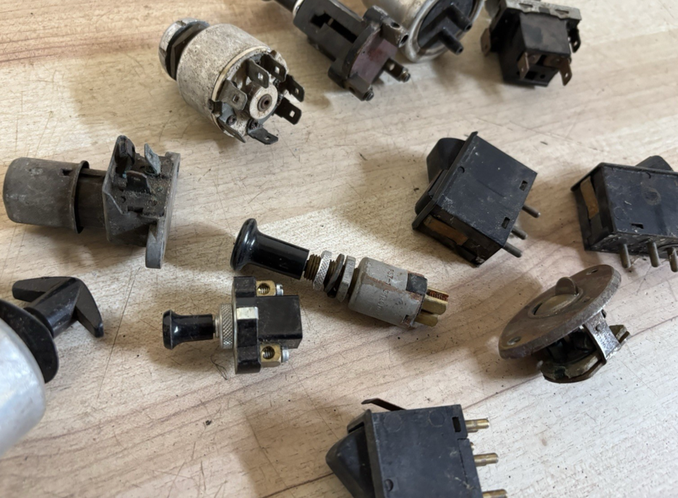 VINTAGE CLASSIC CAR SWITCHES LUCAS ETC JOB LOT | eBay