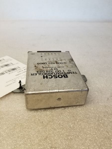 1985 Mercedes-Benz 500SEC - Temp Controller Module - 0008220903 ...