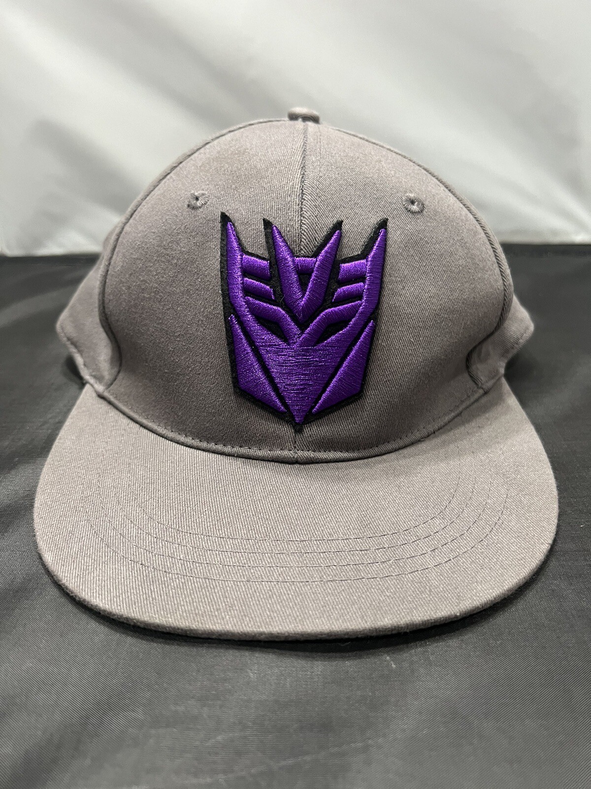 Universal Studios~Men’s Transformers Gray Fitted Base… - Gem